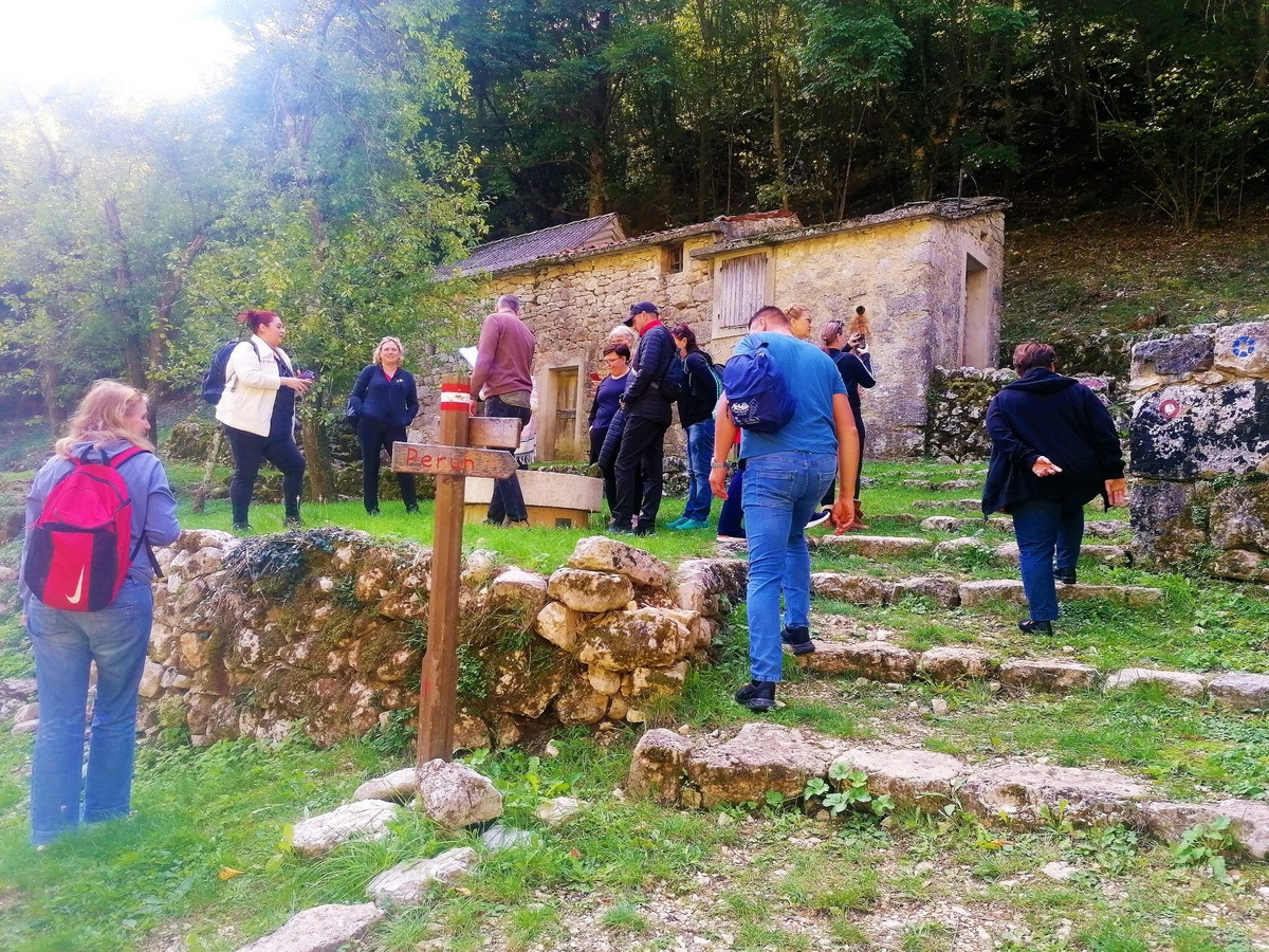 Projekt 7 LAG-ova započeo posjetom Mitskom parku Trebišća-Perun ( Projekt 7 LAG-ova započeo posjetom Mitskom parku Trebišća-Perun (